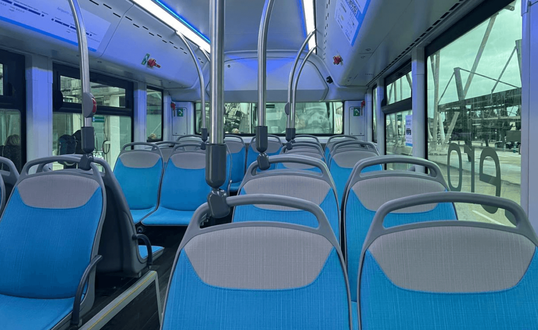 Así es la nueva línea de bus 505 de Zaragoza, el primer bus azul de ...
